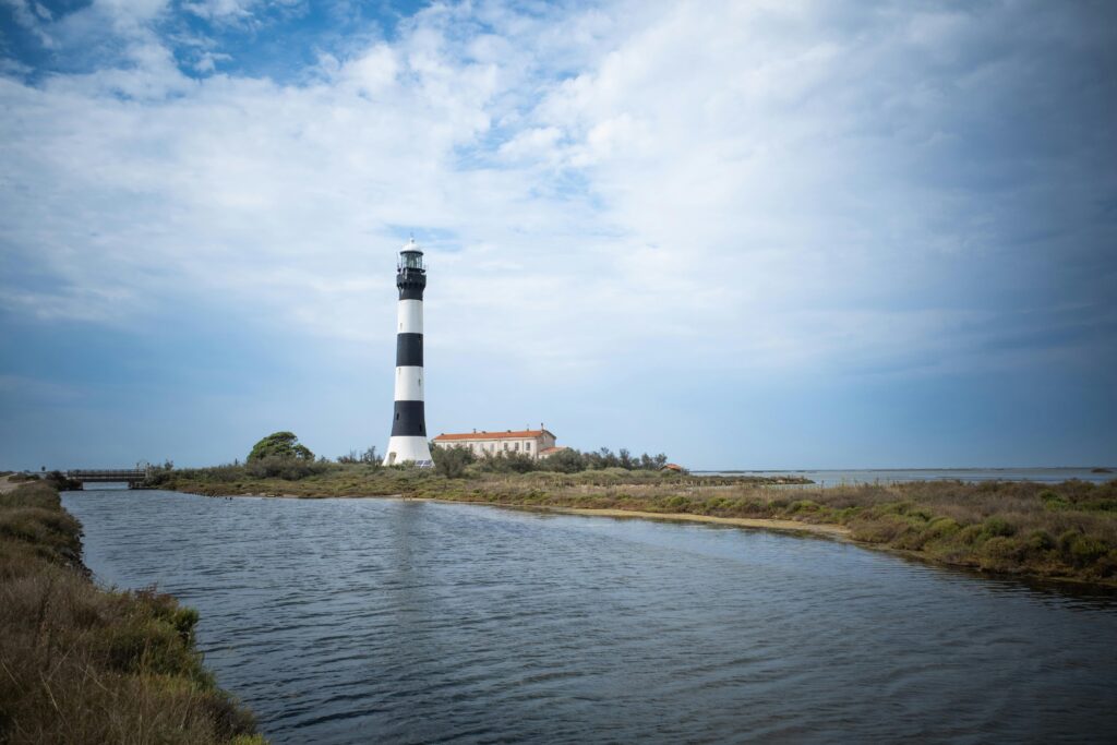 Safe Means of Access for Vessels and Domestic Safety Management Systems ...